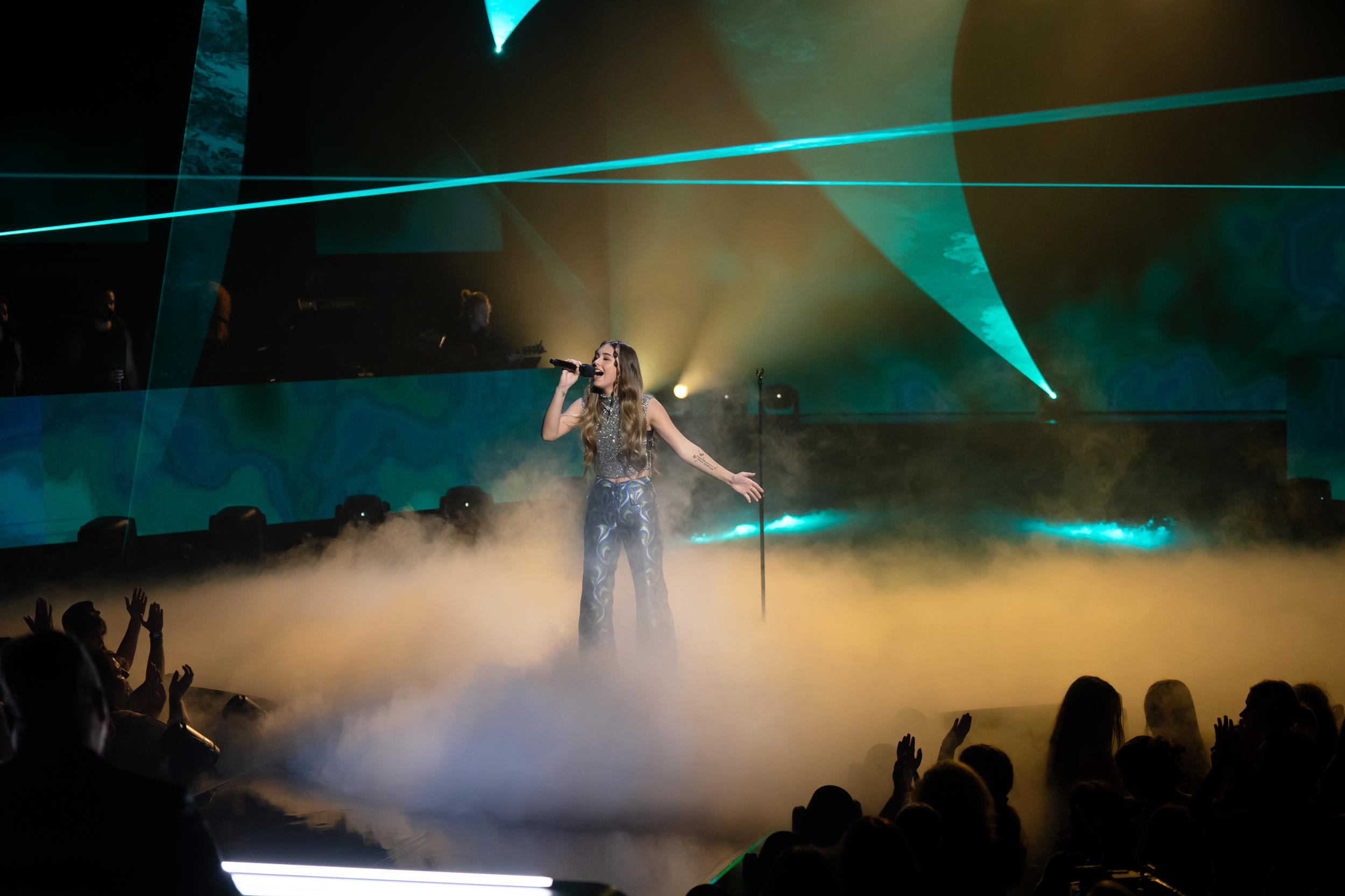 Vote to save Bribie Island local in Australian Idol