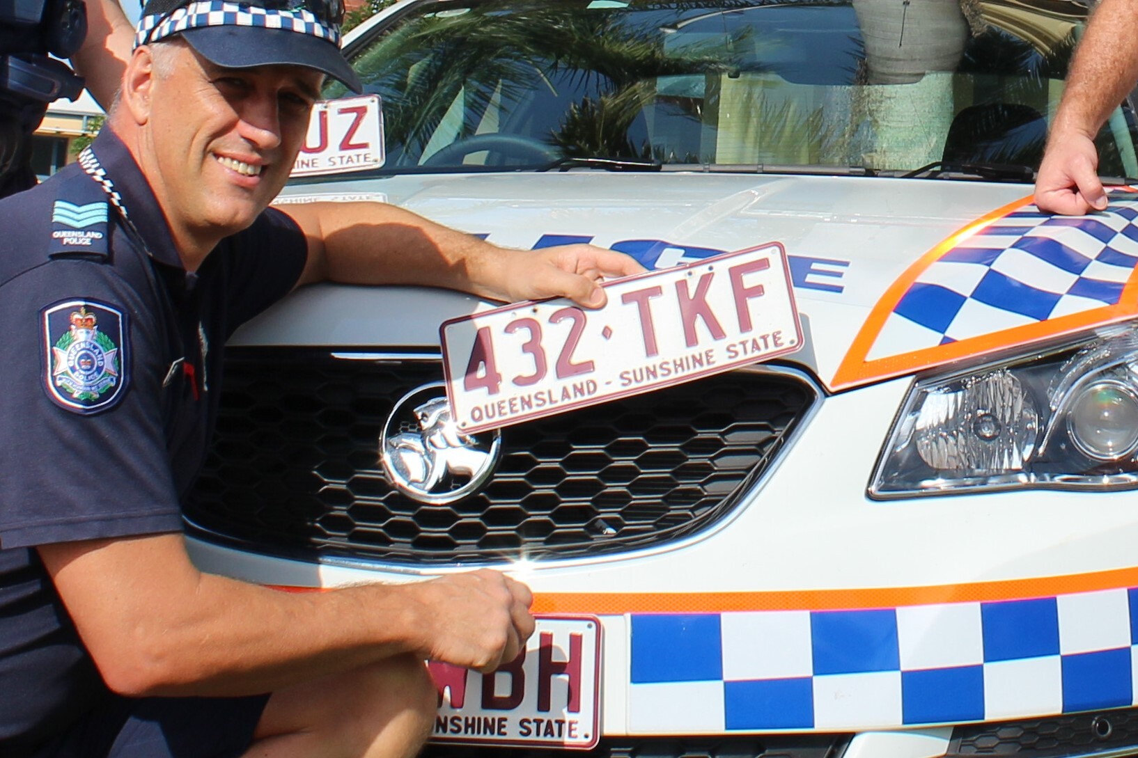 Turning screws on rego plate theft