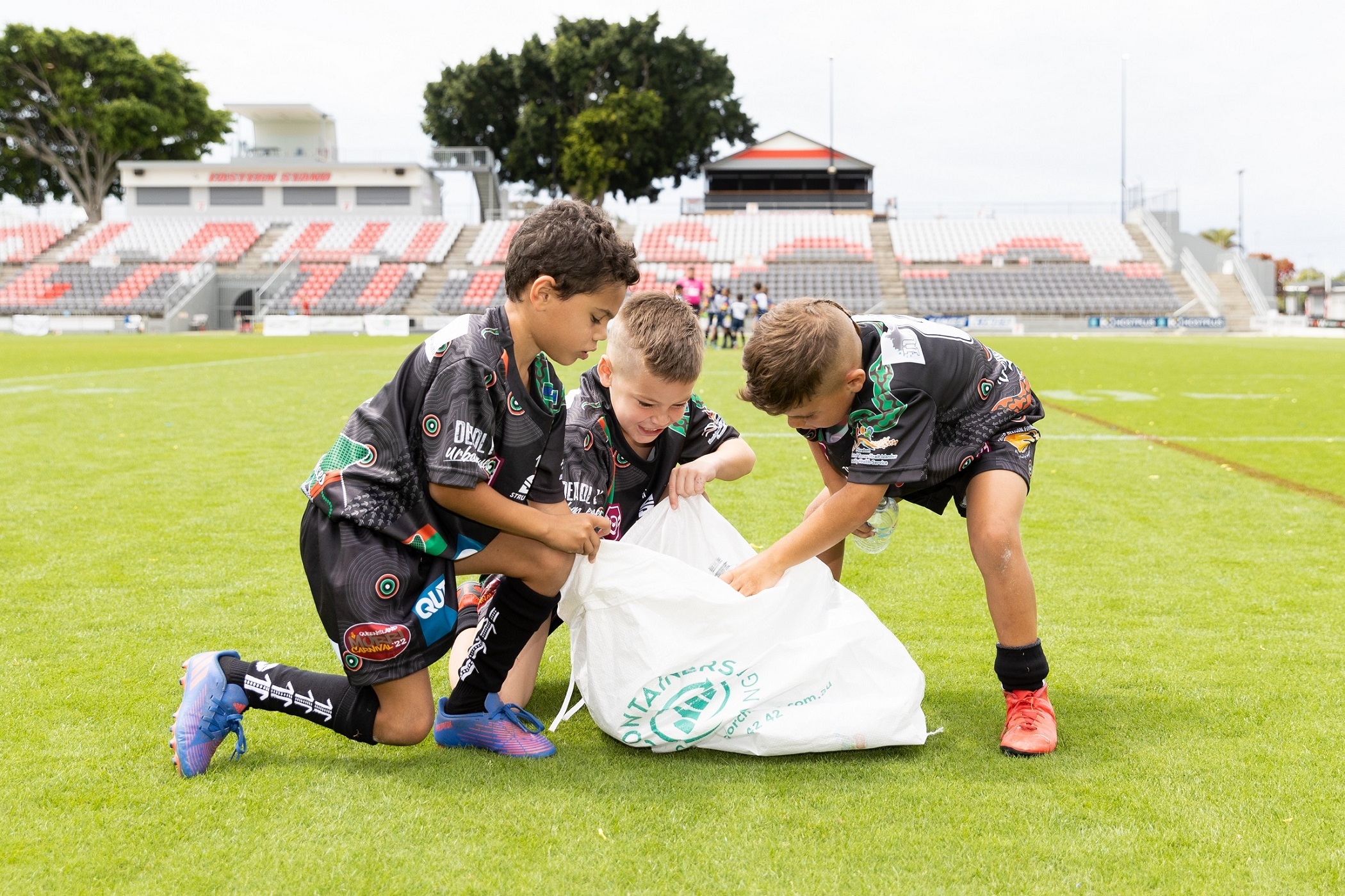 Shane Webcke kicks off recycling education at Murri Carnival