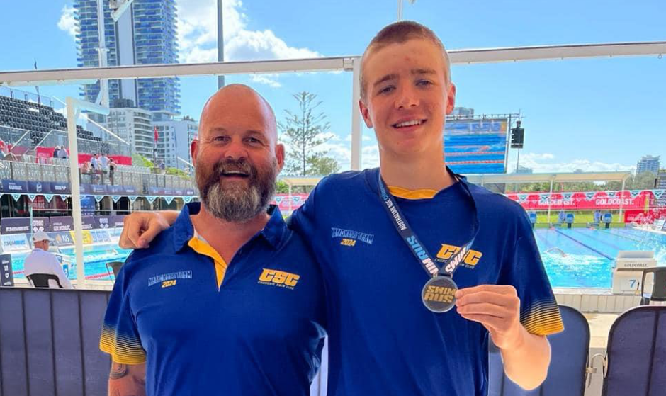 Four-some Max strikes gold again