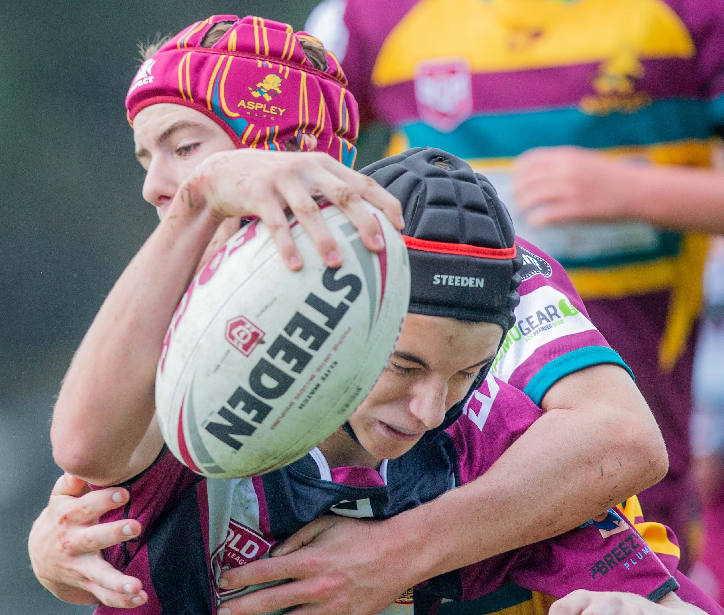 Raiders turn up heat on leaders