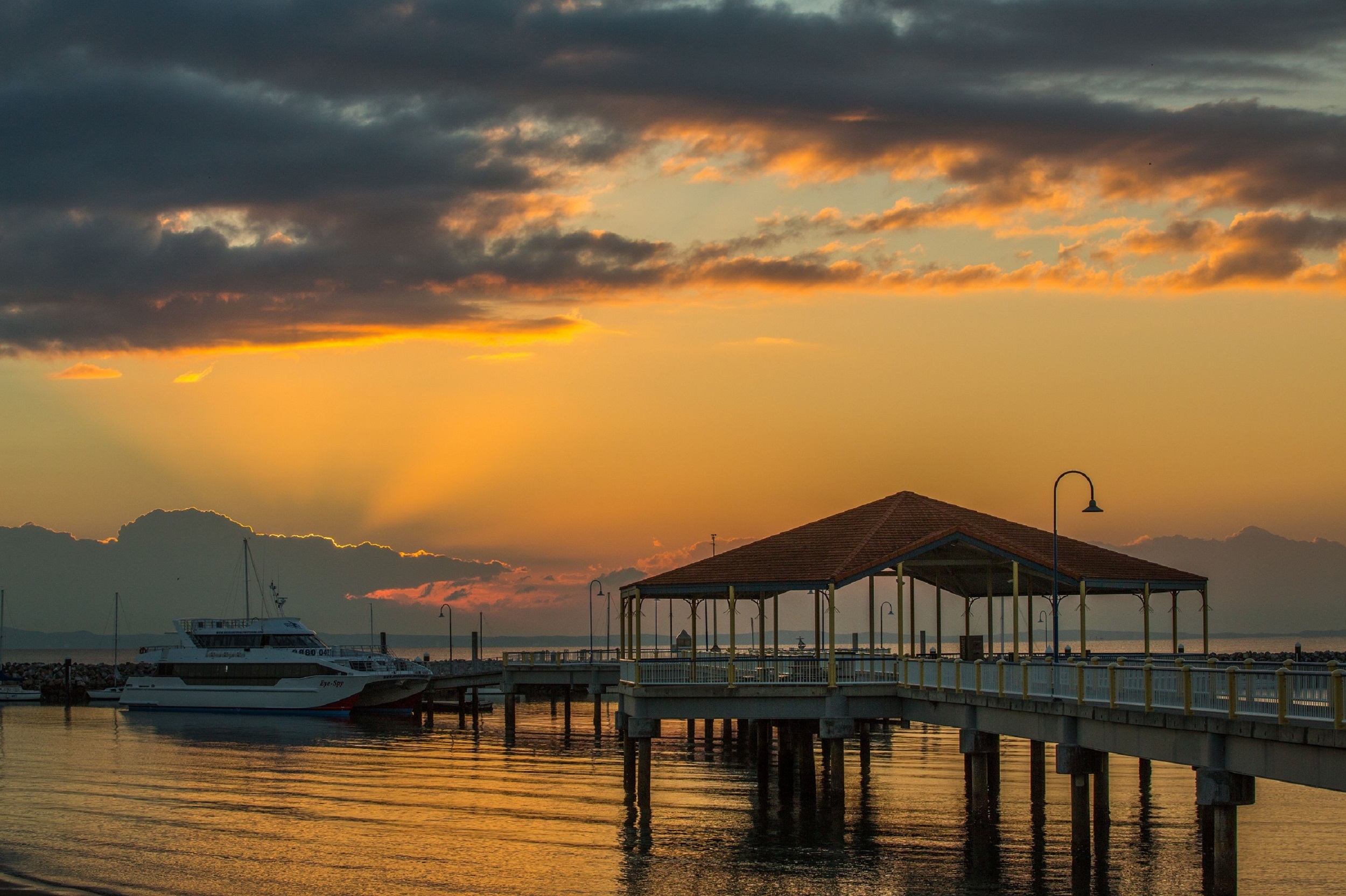 See 'world-first' stunt at Redcliffe Jetty
